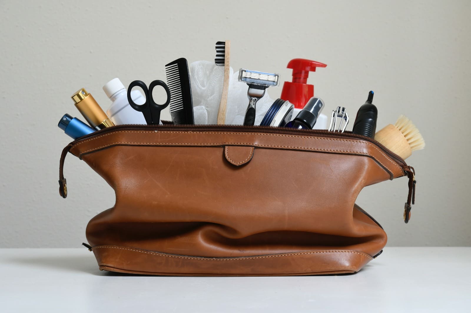 Men’s Toiletries Checklist: Essentials for Every Journey